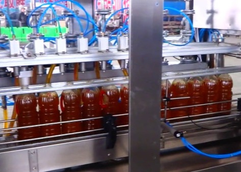 Quality Air Pressure 0.8Mpa Automatic Oil Filling Machine Lubricant 2000mm for sale