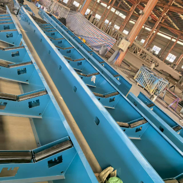 Quality Track Mounted Ship Loader Conveyor for Bulk Cargo Port Loading Applications for sale