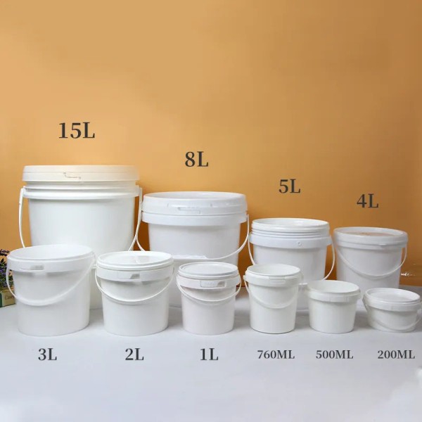Quality Free Samples Lubricating Oil Plastic Pails For Cylindrical Customization for sale