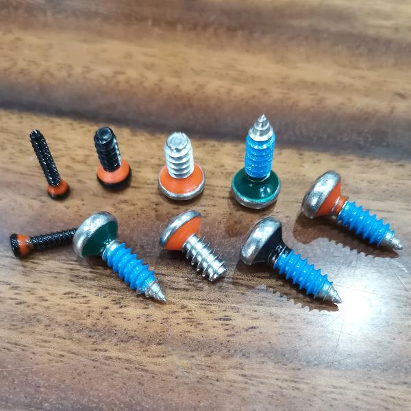 Quality Customized Sealing Thread Locking Screws Nylon Patch Specialised Screws for sale