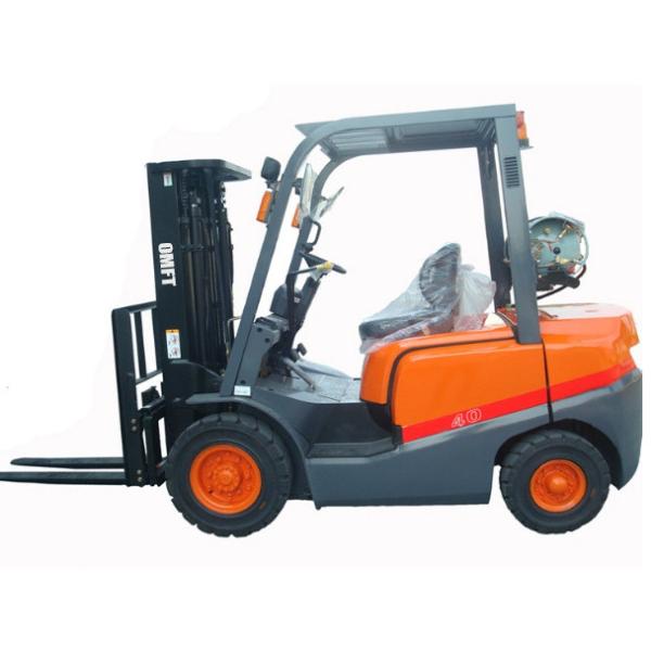 Quality 4ton LPG Forklift with Japanese Nissan K21 K25 Engine and Durable Steel Rubber Clamps for sale