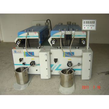 Quality 10KW 2m/Min Flat Offline Uv Roll Coating Machine With Conveyor Belt for sale