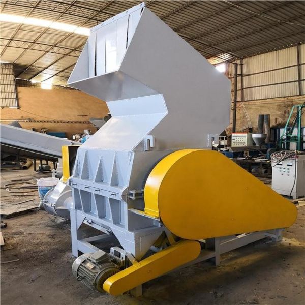 Quality 800kg/h High Capacity Waste Plastic Recycling Crusher for LDPE HDPE PET PE PP PVC Bottle for sale