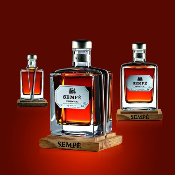 Quality Super Flint Diamond Cut Glass Decanter ,  XO, brandy ,  Vodka Liquor Gin Rum Tequila Whisky Brandy Spirit Glass Bottle With Solid Glass Stoppers for sale