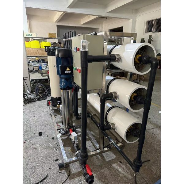 Quality 50-75% Brackish Water RO System With Capacity Of 100-1000 M3/Day for sale