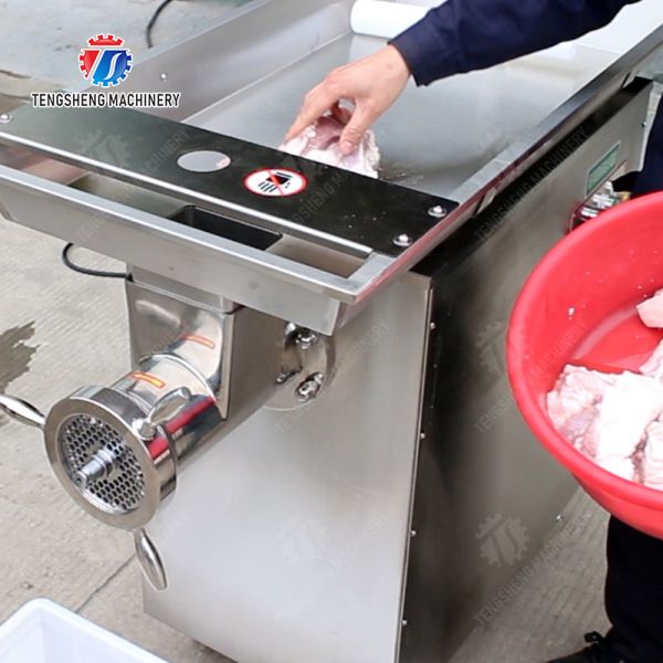 Quality 4KW Mashed Meat Mincer Machine Electric Commercial stainless steel multifunction for sale
