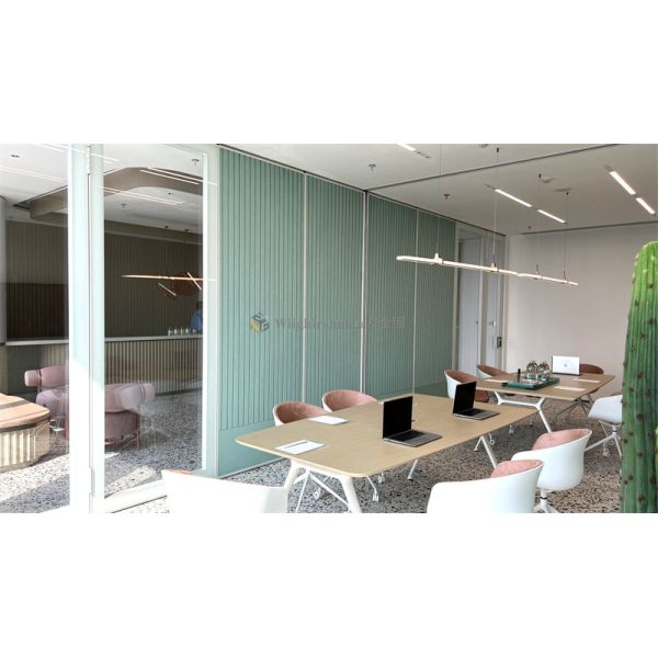 Quality Durable Wall Mounted Retractable Room Divider Moveable Wall Partitions OEM for sale
