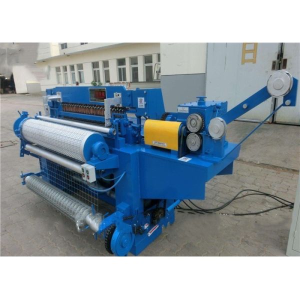 Quality Black Wire Wire Mesh Roll Welding Machine , Durable Automatic Wire Mesh Welding for sale
