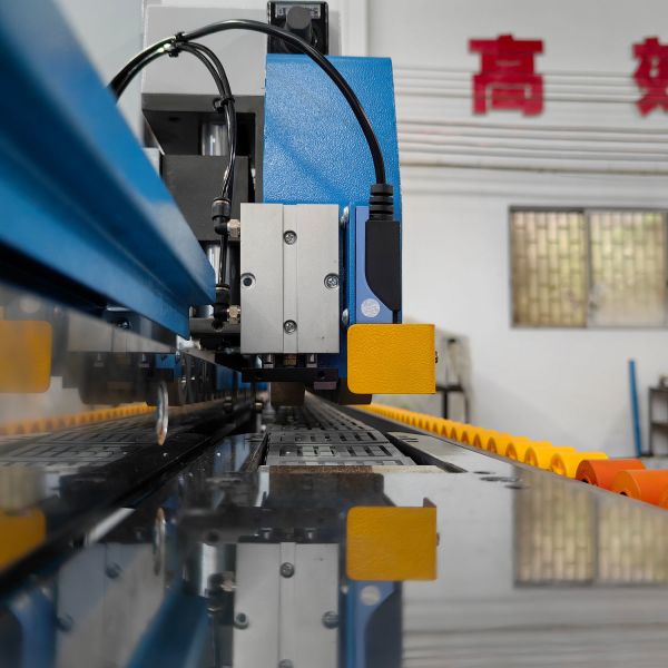 Quality Automatic Edge Banding Machine PM50D for Woodworking Machinery and MDF Board at for sale