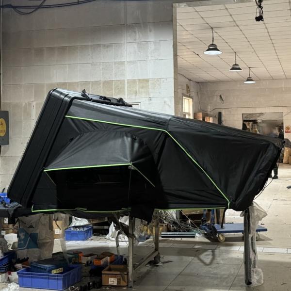 Quality XXL Outdoor Side Open Rooftop Hard Shell Tent For 3-4 Person With CE Certificati for sale