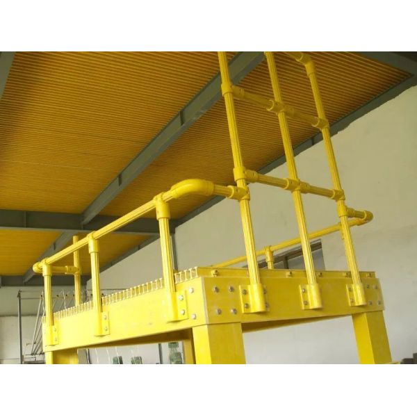 Quality Traditional Design Fiberglass Fence Post Easy to Install Customized Length for for sale