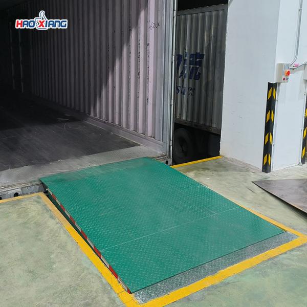 Quality Unloading Hydraulic Dock Plate 20 Ton Dock Leveling Bridge for sale