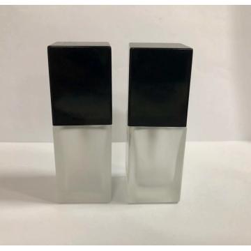 Makeup Packaging Square Foundation Bottles / Pump Cosmetic Bottles Customized