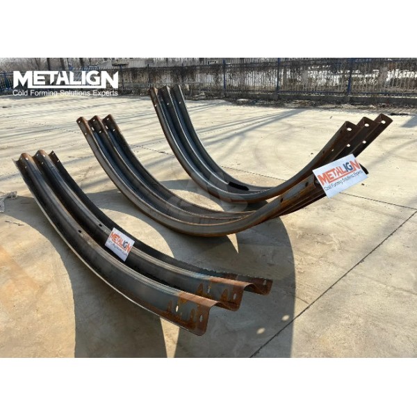 Quality Efficient Guardrail Bending Machine / Highway Guardrail Making Machine 90mm for sale