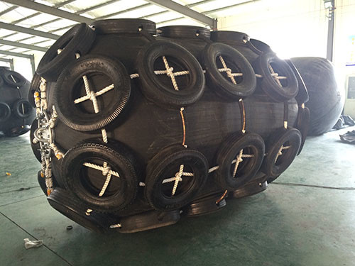 Quality Customized Portable Floating Pneumatic Fender D1350*L2500 for sale