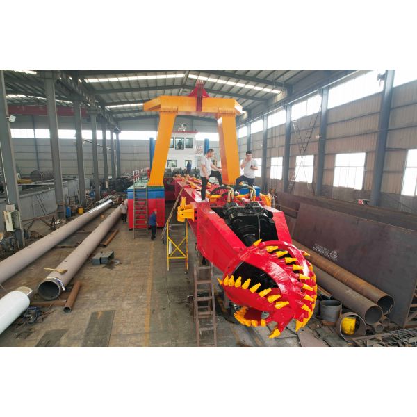 Quality 80Cbm/h Small Sand Dredging Ship Customizable For Your Sand Mining Requirements for sale