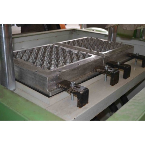 Quality Semi Automatic Small Paper Pulp Molding Egg Tray Machine Egg Carton Machine PLC for sale