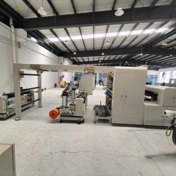 Quality Three Servo Fully Automatic Slitting Machine For 45-450g Paper High Speed for sale