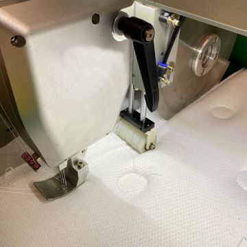 Quality Automatic Mattress Hemming Machine 2800kg OEM Computerized Hemming System for sale
