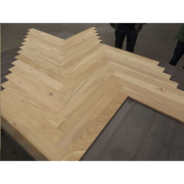 Quality Unfinished French Oak Herringbone Flooring Fishbone Oak Engineered Flooring 10 for sale