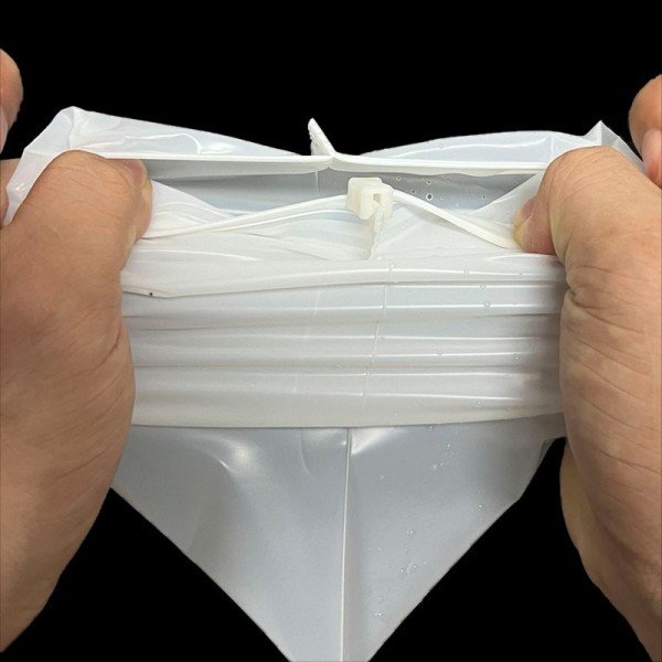 Quality Biodegradable Food Package Electronics Pouch Compostable Zip Lock Shopping Bag for sale