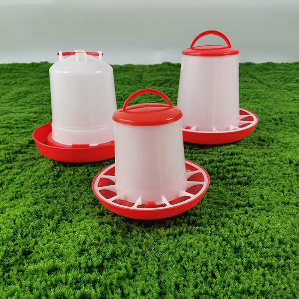 Quality Easy To Clean Waterproof Poultry Feeder Modern Cylinder Design Red White for sale