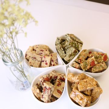 Quality Almond/Peanuts/Sesame Nut Cluster Snacks Nut Crunch with BRC/HACCP Certificate for sale