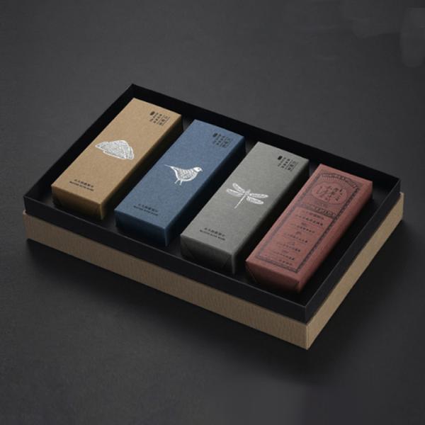 Quality Recycled Cosmetic Folding Paper Box Magnet Closure Make Up Cardboard Box for sale