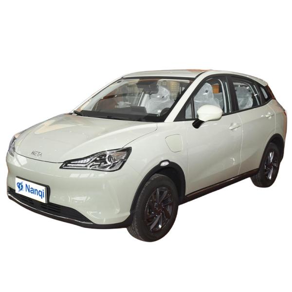 Quality 2023 New Style Nezha V SUV Electric Car Lithium Ion Battery Fast Charging for sale