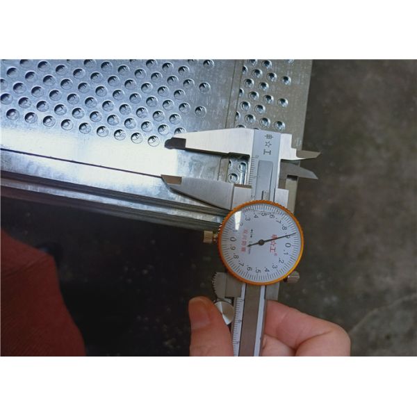 Quality Decorative 0.8mm Thickness 1.22x2.44m Metal Perforated Sheet for sale