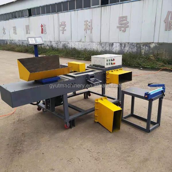 Quality Plastic Bags Packing Material 25kg Wipers Compressor Rag Cloth Packing Machine for sale