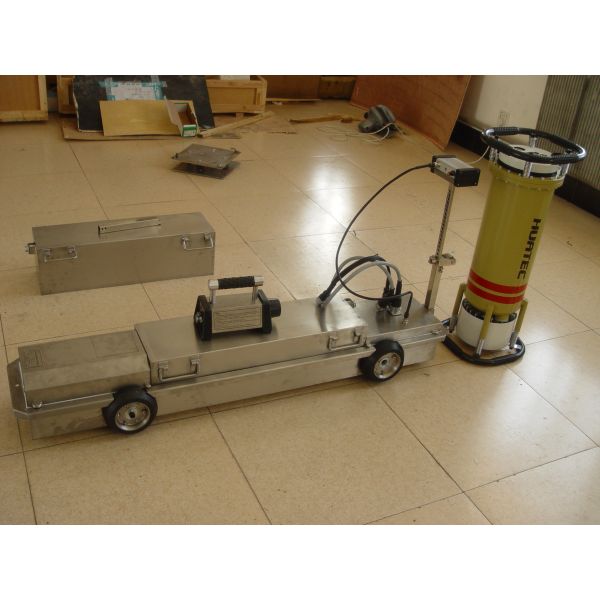 Quality PLC Control X-ray Pipeline Crawler 250Kv 17Ah HXPC-100B Length 2000mm for sale