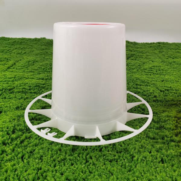 Quality Ultimate Poultry Feeder For Chickens Ducks Geese Turkeys  Waterproof Durable 6L Capacity for sale
