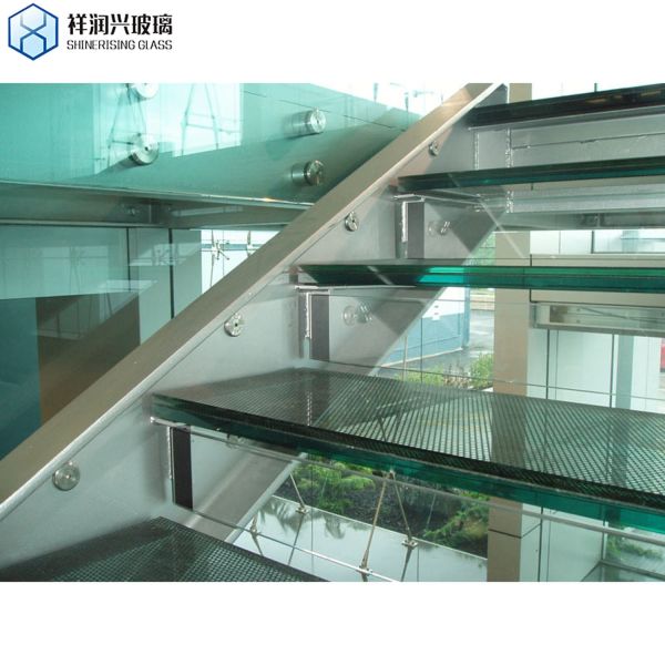 Quality 6.38mm Clear Laminated Glass with Decorative Function Colored Safety Laminated for sale