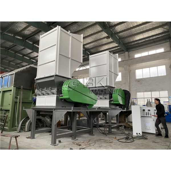 Quality Milk HDPE Bottle Pet Plastic Crusher Machine 800kg H for sale