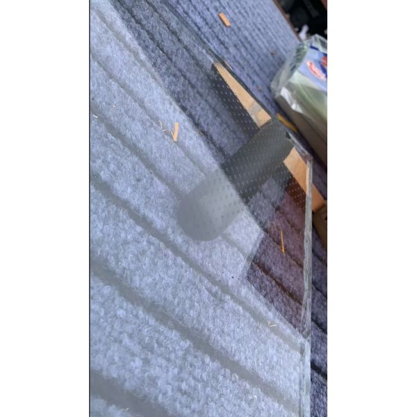 Quality Anti-Slip Flat Pattern Laminated Glass in Clear/Extra Clear for Customizable for sale