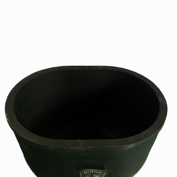 Quality Cylindrical Graphite Clay Crucible Chemical Resistance For Melting Casting for sale