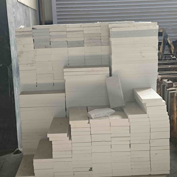 Quality Customized Corundum Mullite Refractory Products for Industrial Ceramic for sale