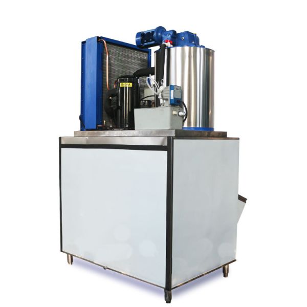 Quality Water Cooling Condensation Way 1000kg Flake Ice Making Machine with Ice Storage for sale