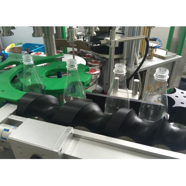 Quality Hot Melt Glue Square Bottle Sticker Labeling Machine Rotary Type 2 Year for sale