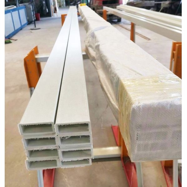 Quality Structures High Strength Fiberglass Flat Tube FRP Plastic Composite Rectangular for sale