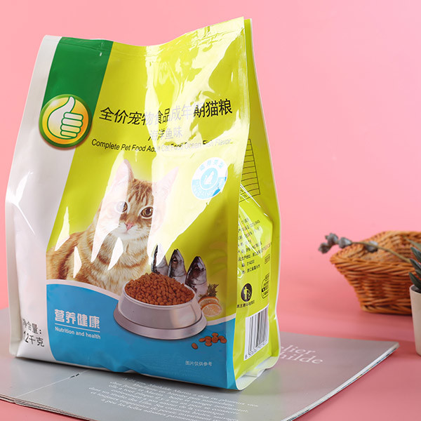 Quality Zip Lock 12kg Recyclable Pet Food Packaging 600g Dog Treat Packaging Bags for sale