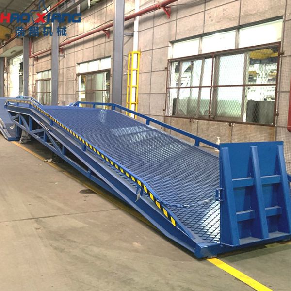 Quality 10m Blue Folding Loading Ramp Durable 10000kg Steel Easy To Transport for sale