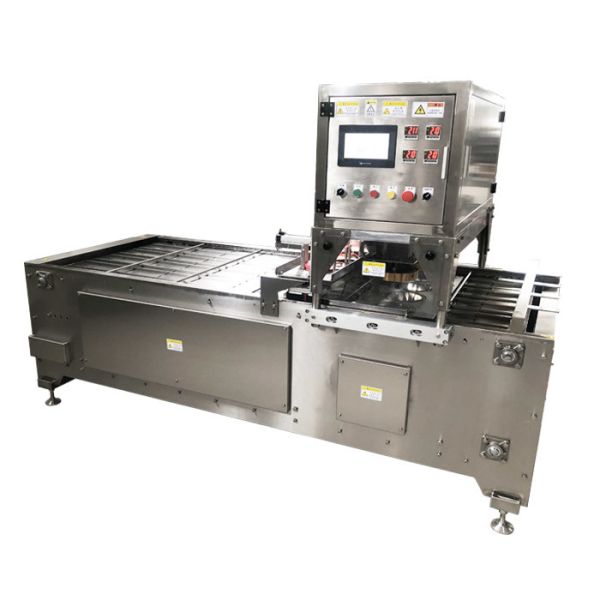 Quality Plastic Tray Heat Sealing Machine For Roll Film 25-45trays/Min for sale