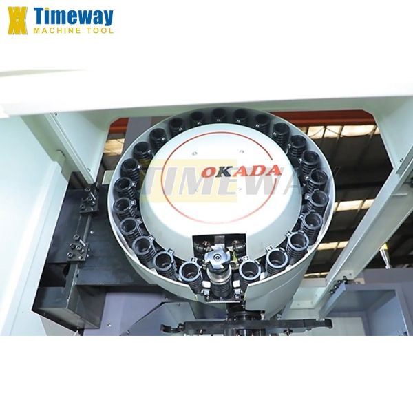 Quality Rotary Table Vertical Milling VMC850G 5-Axis CNC Machining Center with High for sale