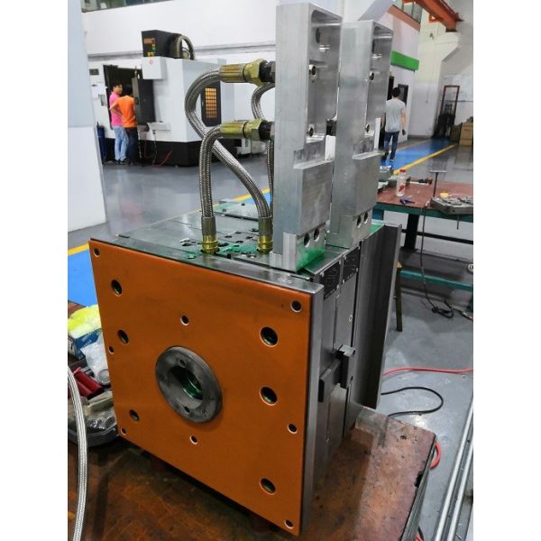 Quality High Precision Plastic Injection Moulding Die Makers Hasco Standard Mold Base for sale