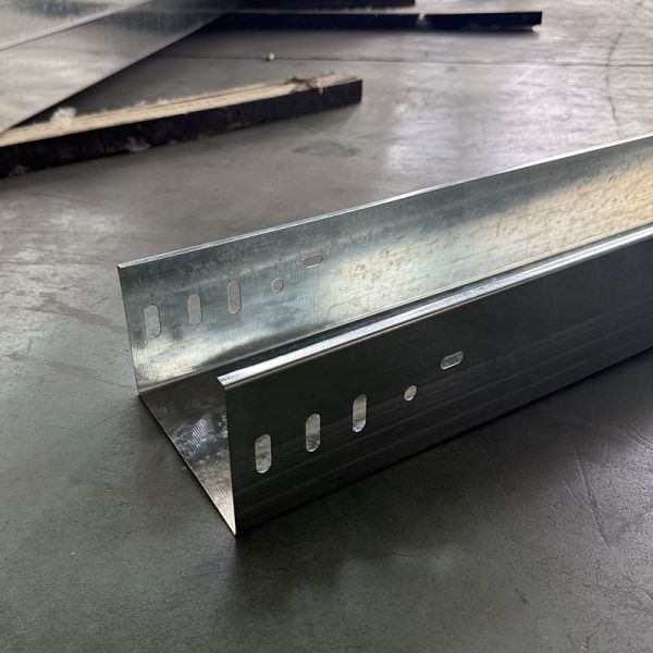 Quality Channel Type Wireway Cable Tray Hot Dip Galvanized Metal Wire Trunking for sale