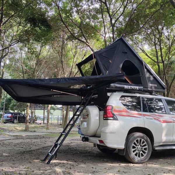Quality UV Resistant Hard Shell Rooftop Tent Waterproof 3-4 Person 4x4 Rooftop Tent for sale