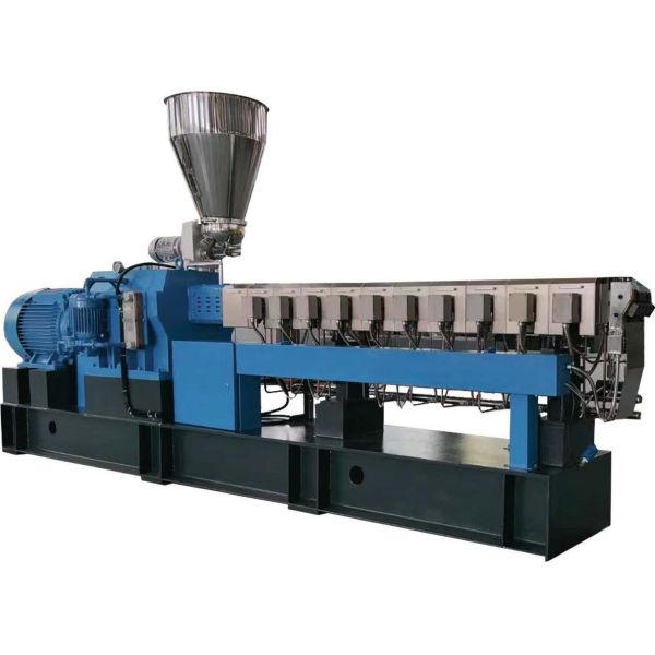 Quality Single Screw Plastic Recycling Granulator Machine 250kg/H Rust Prevention for sale