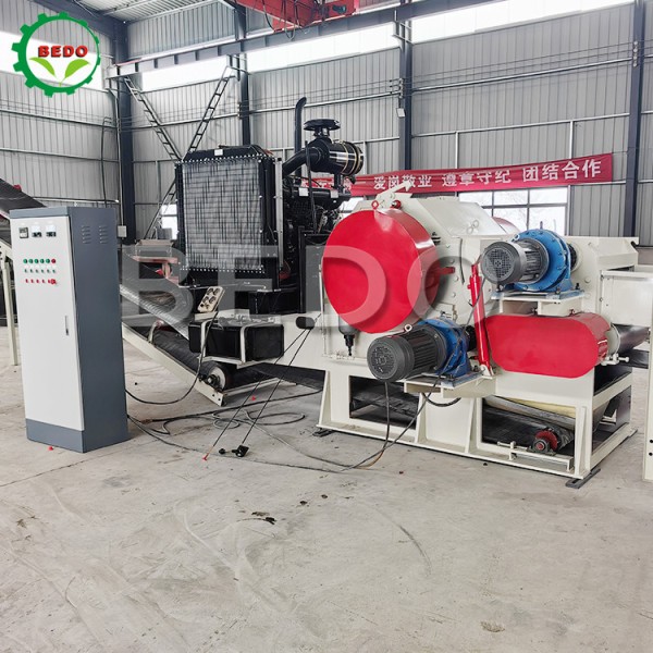 Quality Diesel Engine 330HP Wood Chips Making Machine 310x700mm Feeding Industrial Drum Chipper for sale